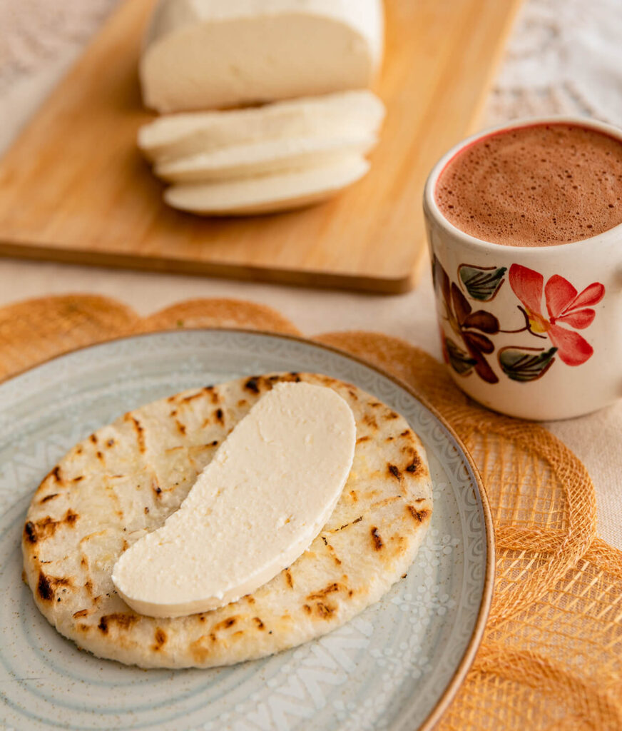 Arepa Blanca Media Tela Delgada - 10 Unidades - 500 gr - Arepas Sonsoneña